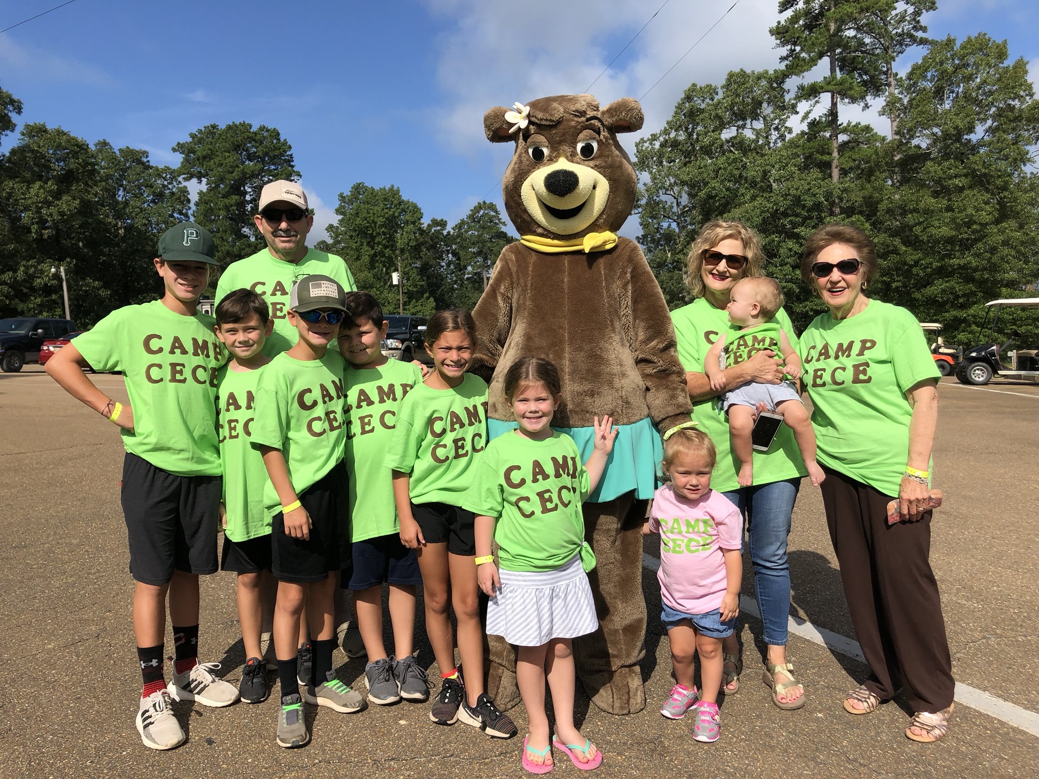 HOW TO KEEP EVERYONE HAPPY AT COUSIN CAMP